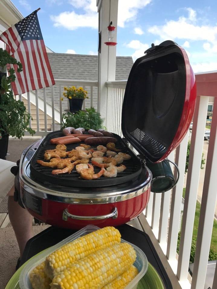 The Best Compact Grills for Apartments, Balconies and Small Spaces