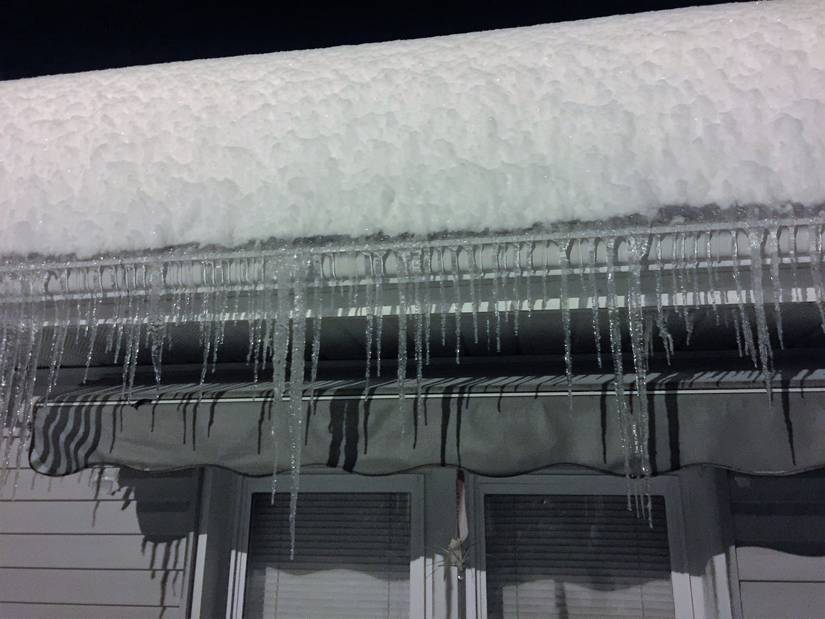 Ice Dam Prevention: How to Protect Your Roof & Home from Damage