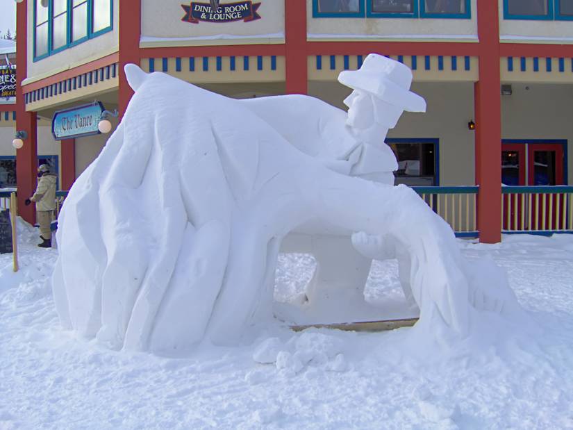 65 Snow Sculpture Ideas You Can Do In Your Yard