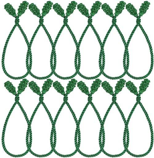 Everything You Need to Hang and Secure Your Outdoor Christmas Décor