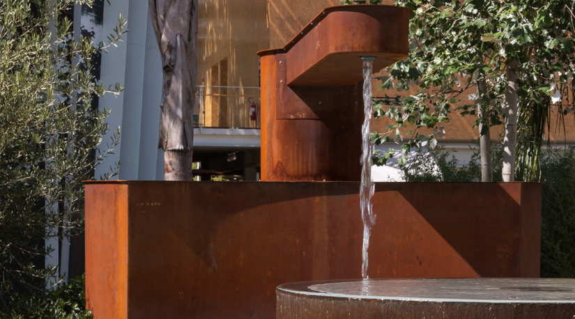 52 Water Wall Ideas for Indoors or Outdoors