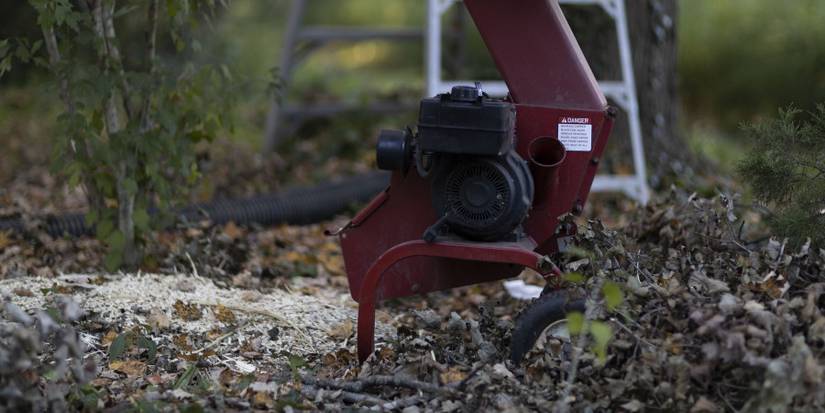 Everything You Need to Know About How to Use a Wood Chipper