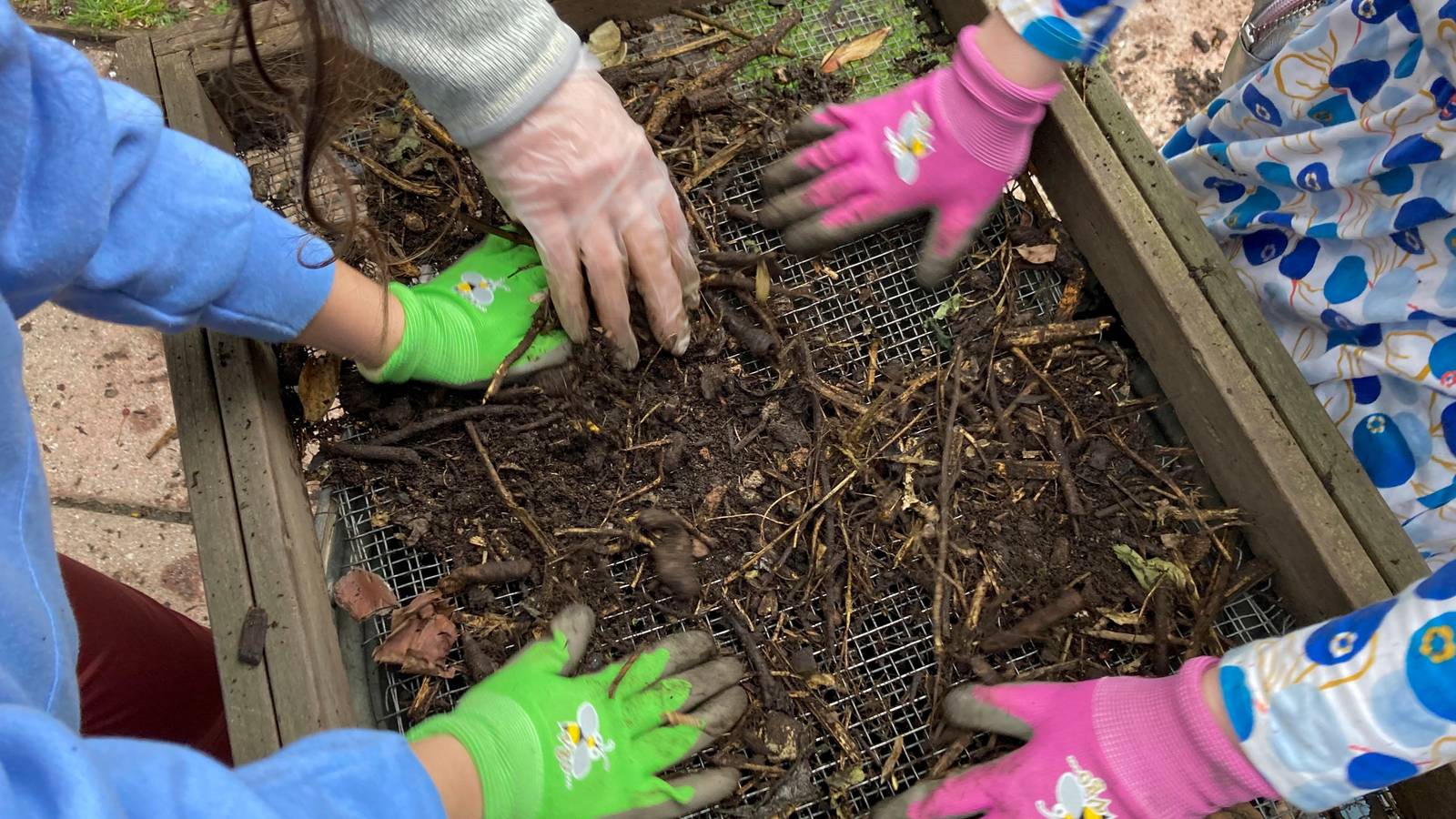How To Make Your Own Soil Sifter Box