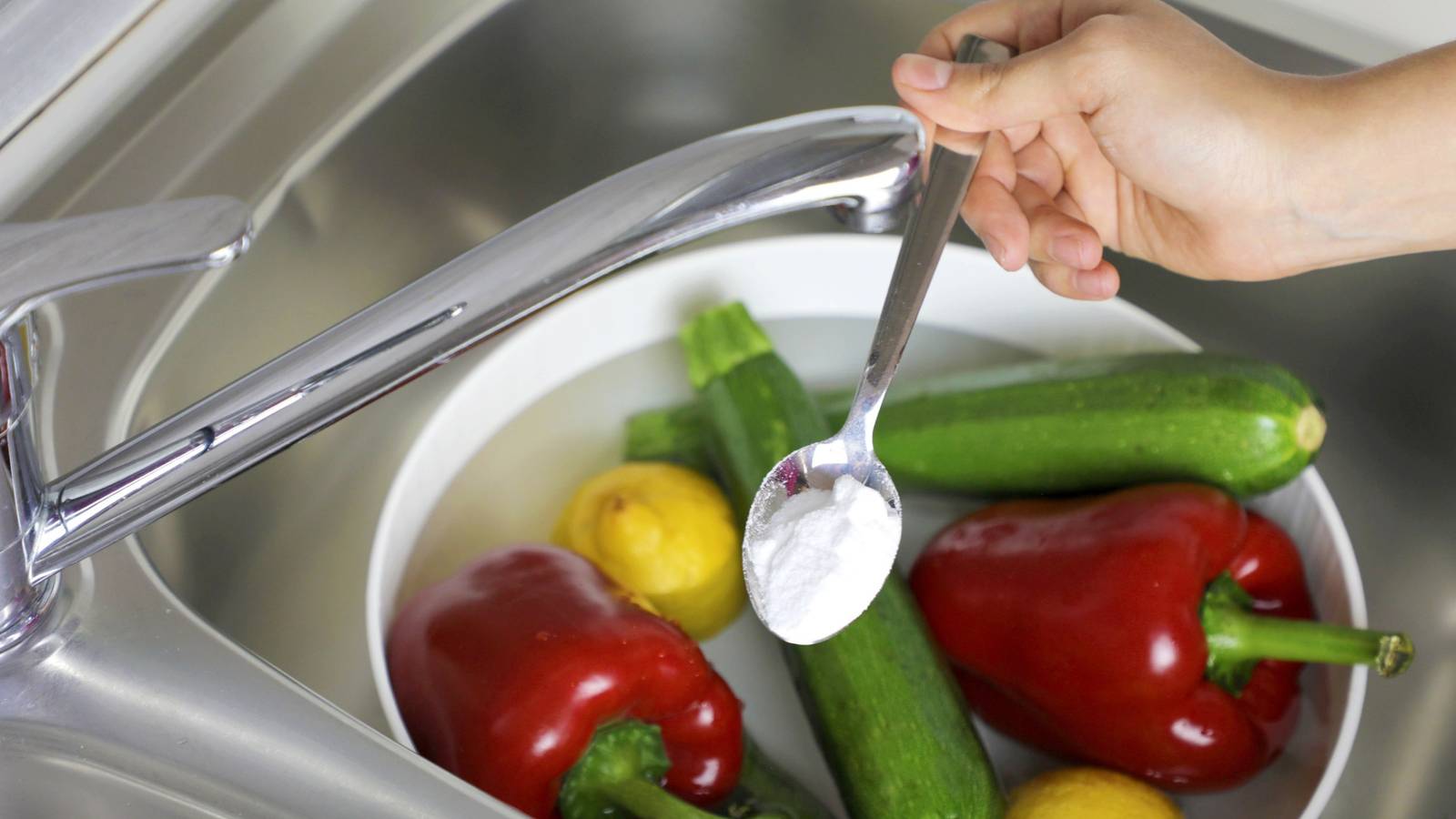 How to Properly Wash Your Home Grown Fruits and Vegetables