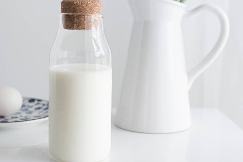 How to Use Milk to Prevent Powdery Mildew