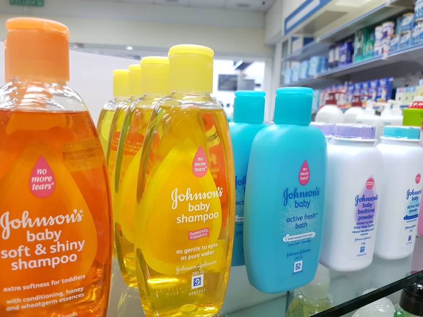 How to Use Baby Shampoo to Make Your Lawn Thrive