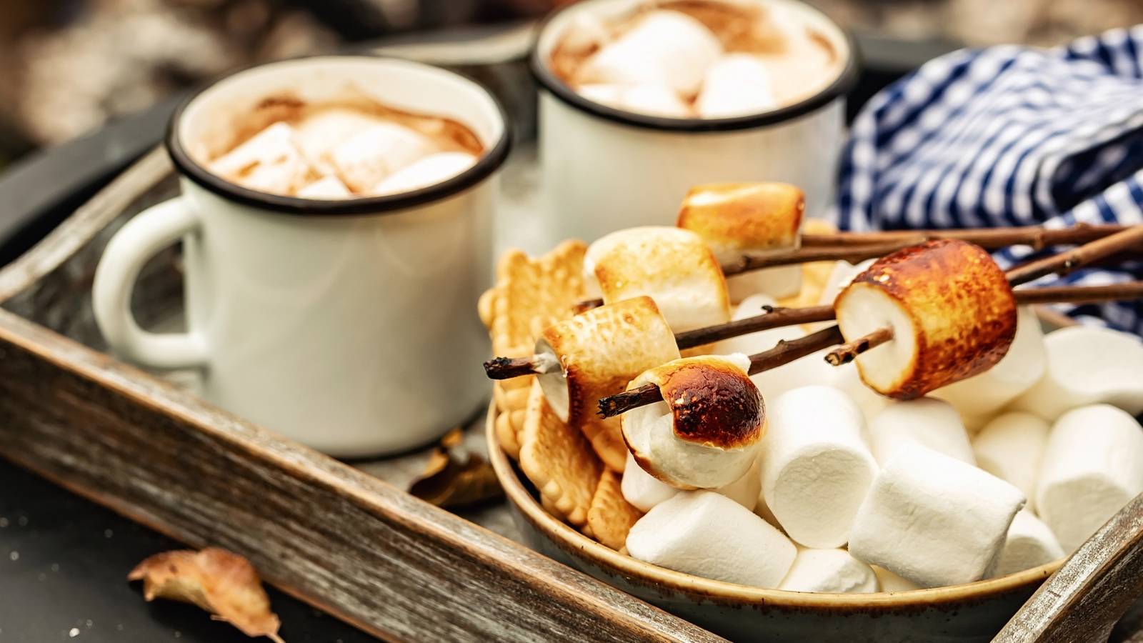 How to Throw an Amazing Fall BBQ Get-Together