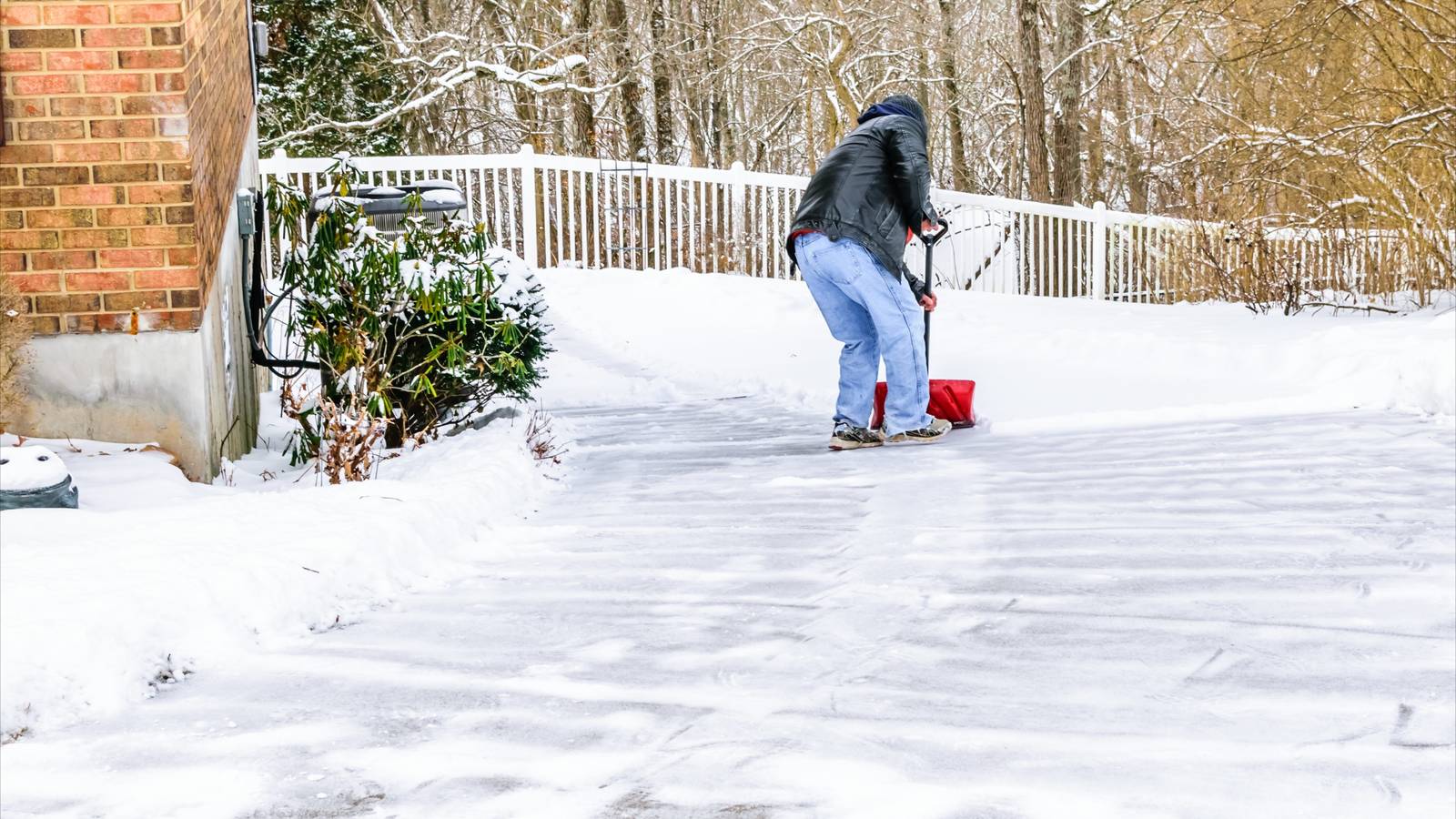 De-Ice Garden Paths and Walkways With These Top Tips