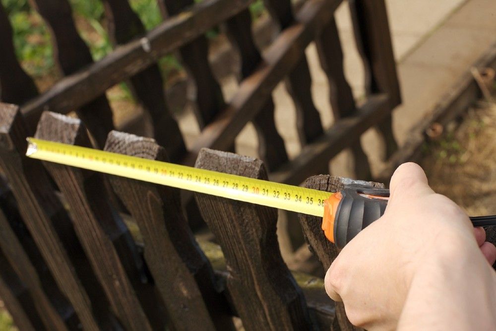 How to Hang Outdoor String Lights to Illuminate Your Backyard Oasis