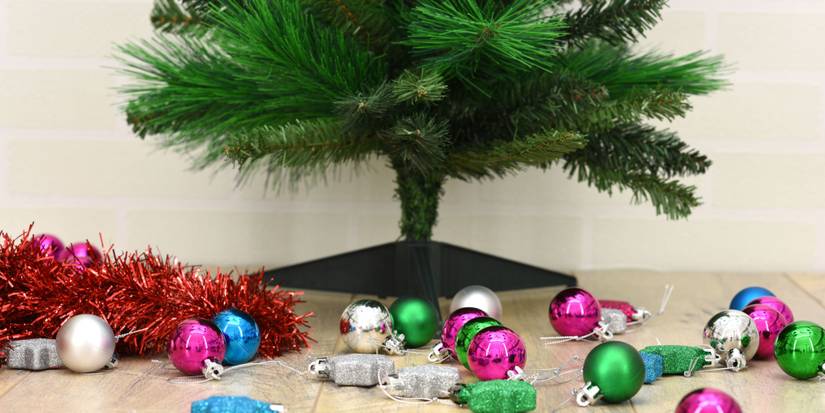 How to Fix a Leaning Christmas Tree: 5 Easy DIY Hacks
