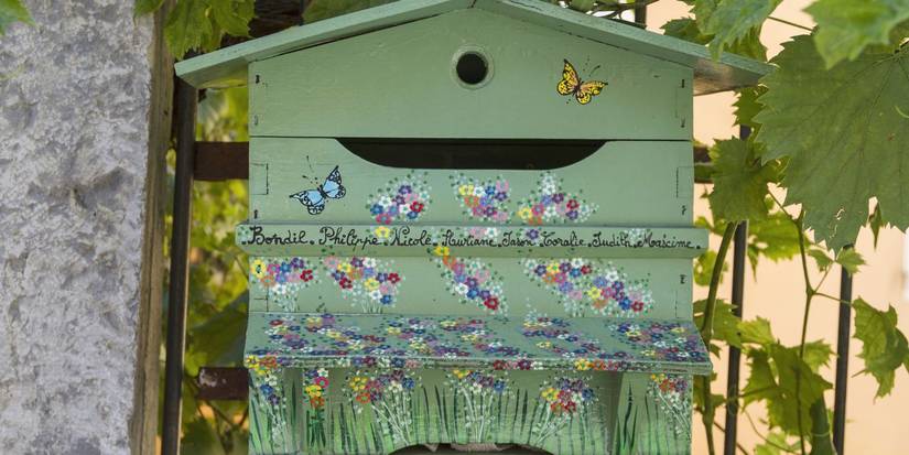 Get Creative and Design a Cute DIY Mailbox