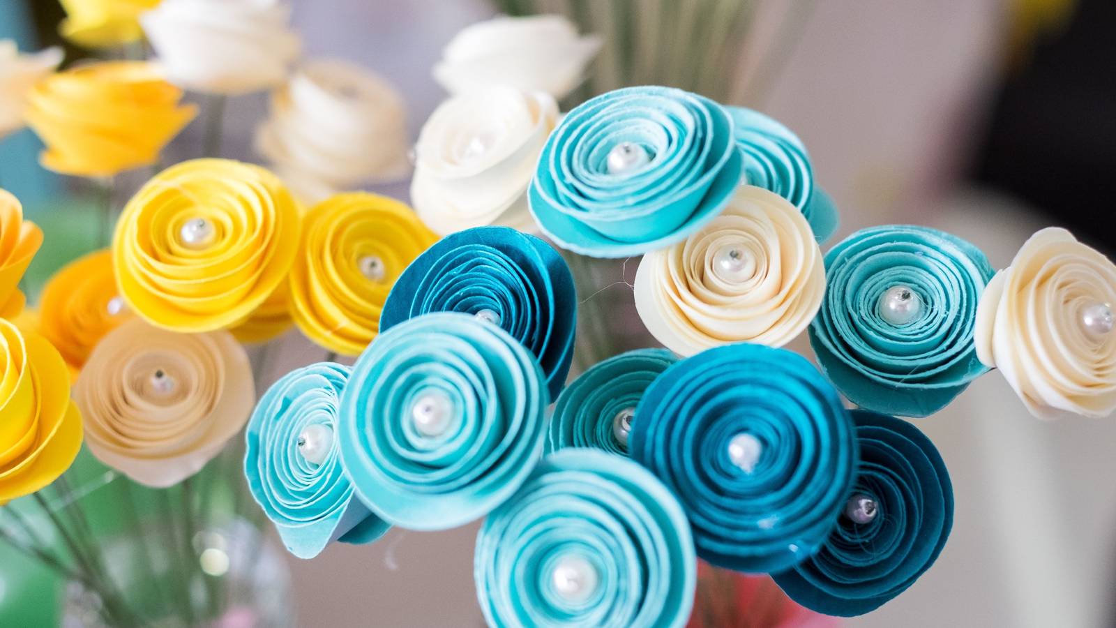Play Around With DIY Flowers to Brighten Every Room