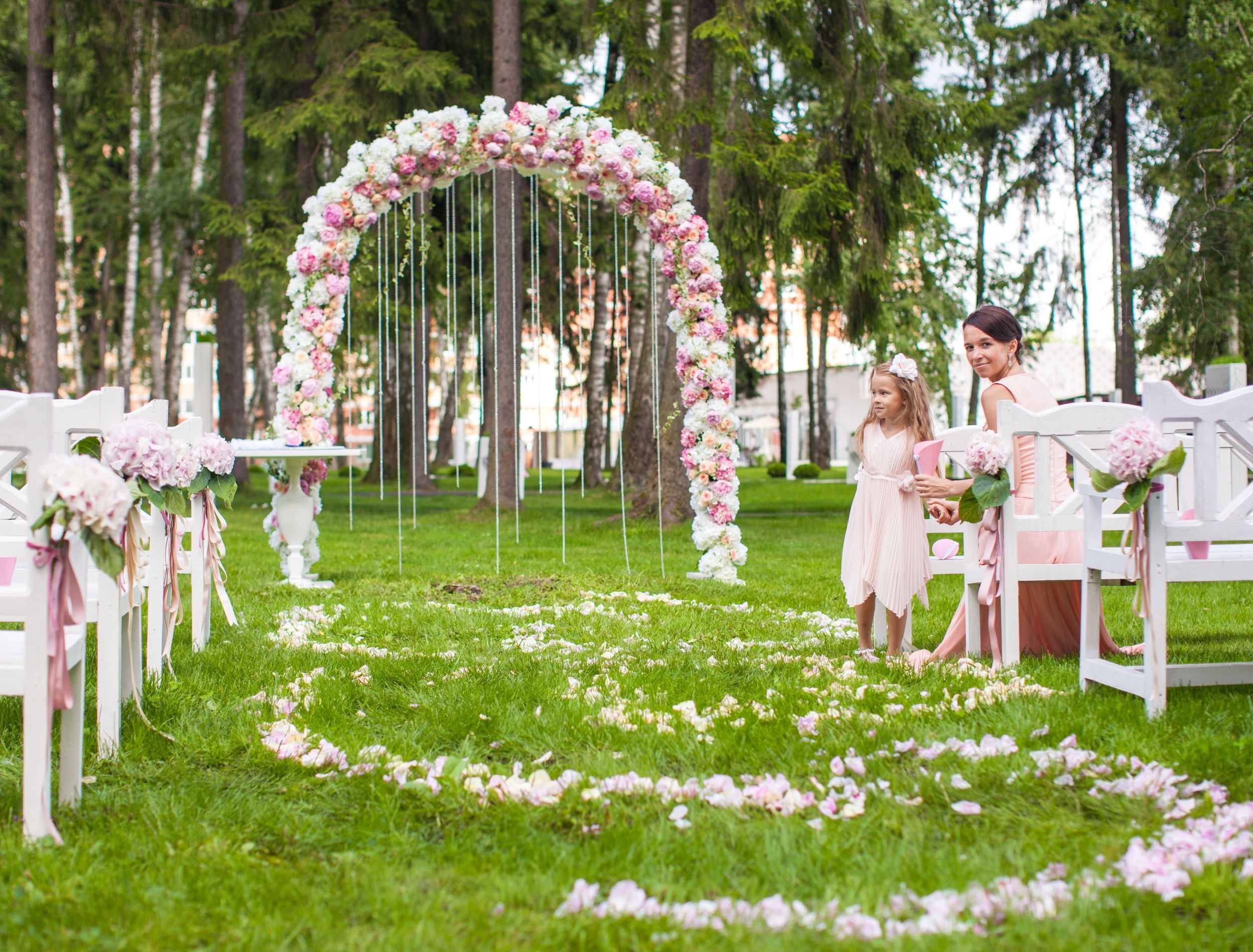 Rising Trends: Embracing Height in Spring Wedding Floral Designs