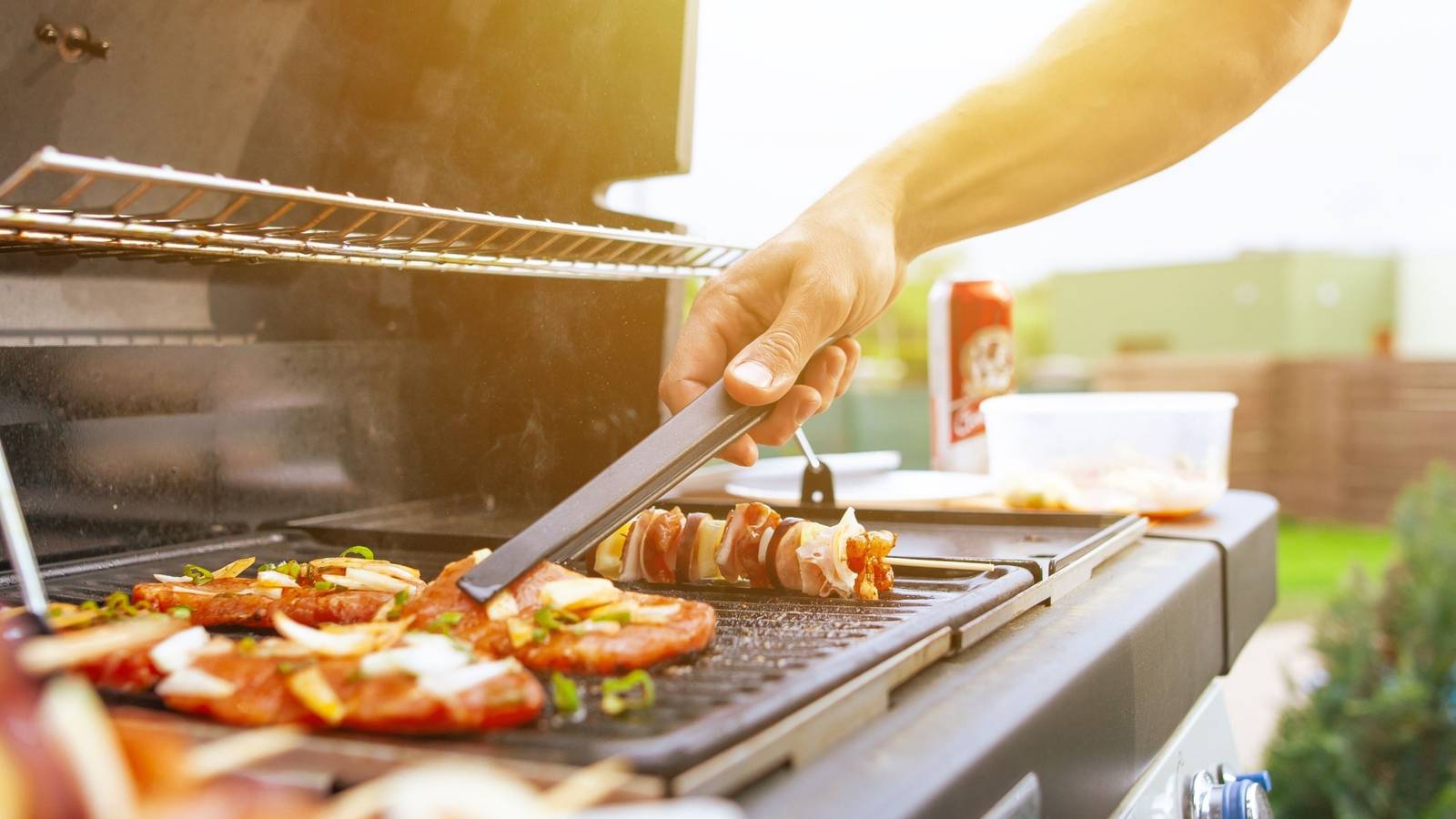 How to Transform Your Backyard Barbeque