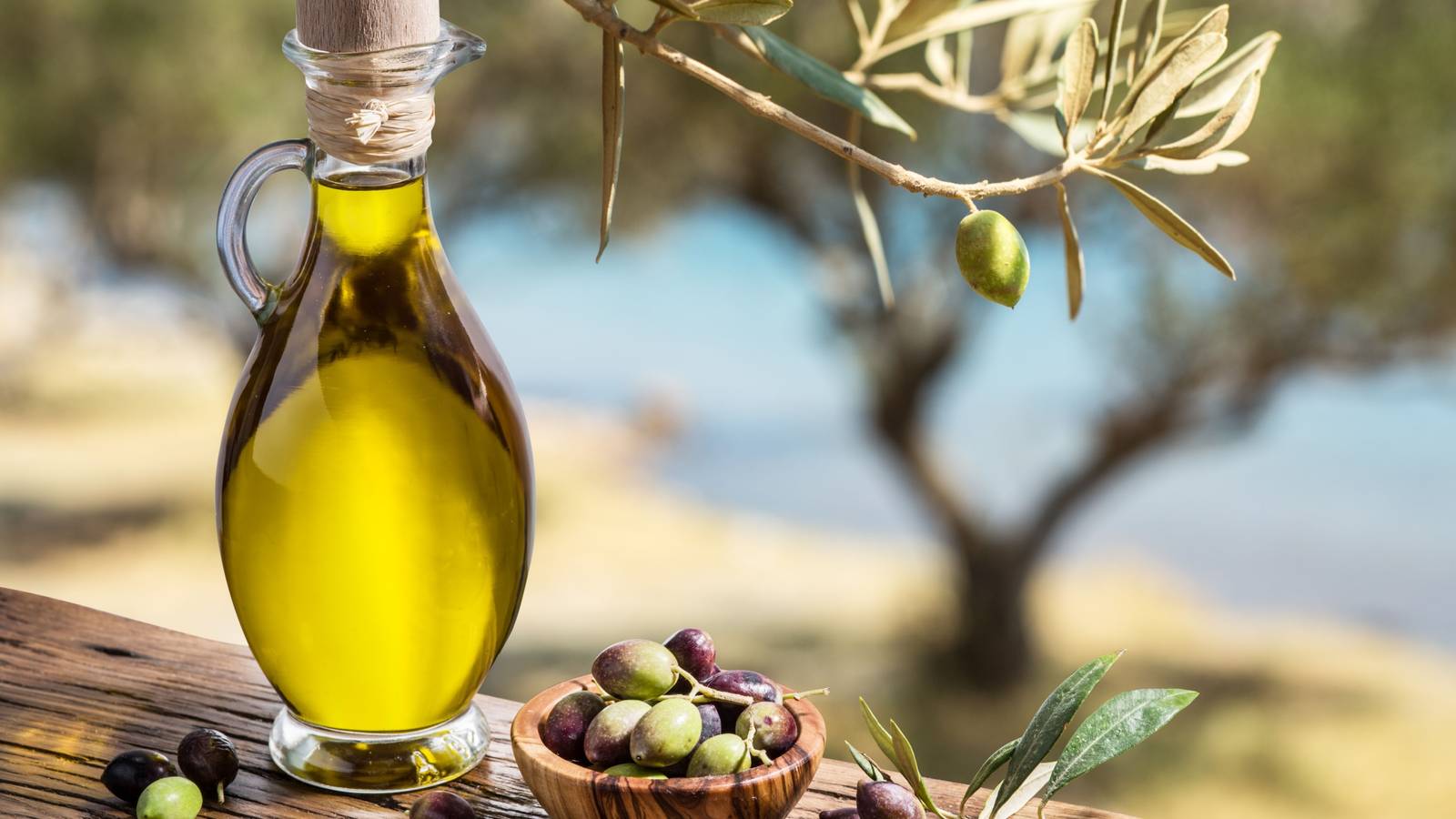 How to Use Edible Oils for Pest Control