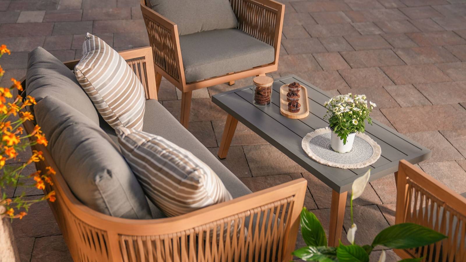 Get a Durable Patio Set by Choosing the Best Materials Available