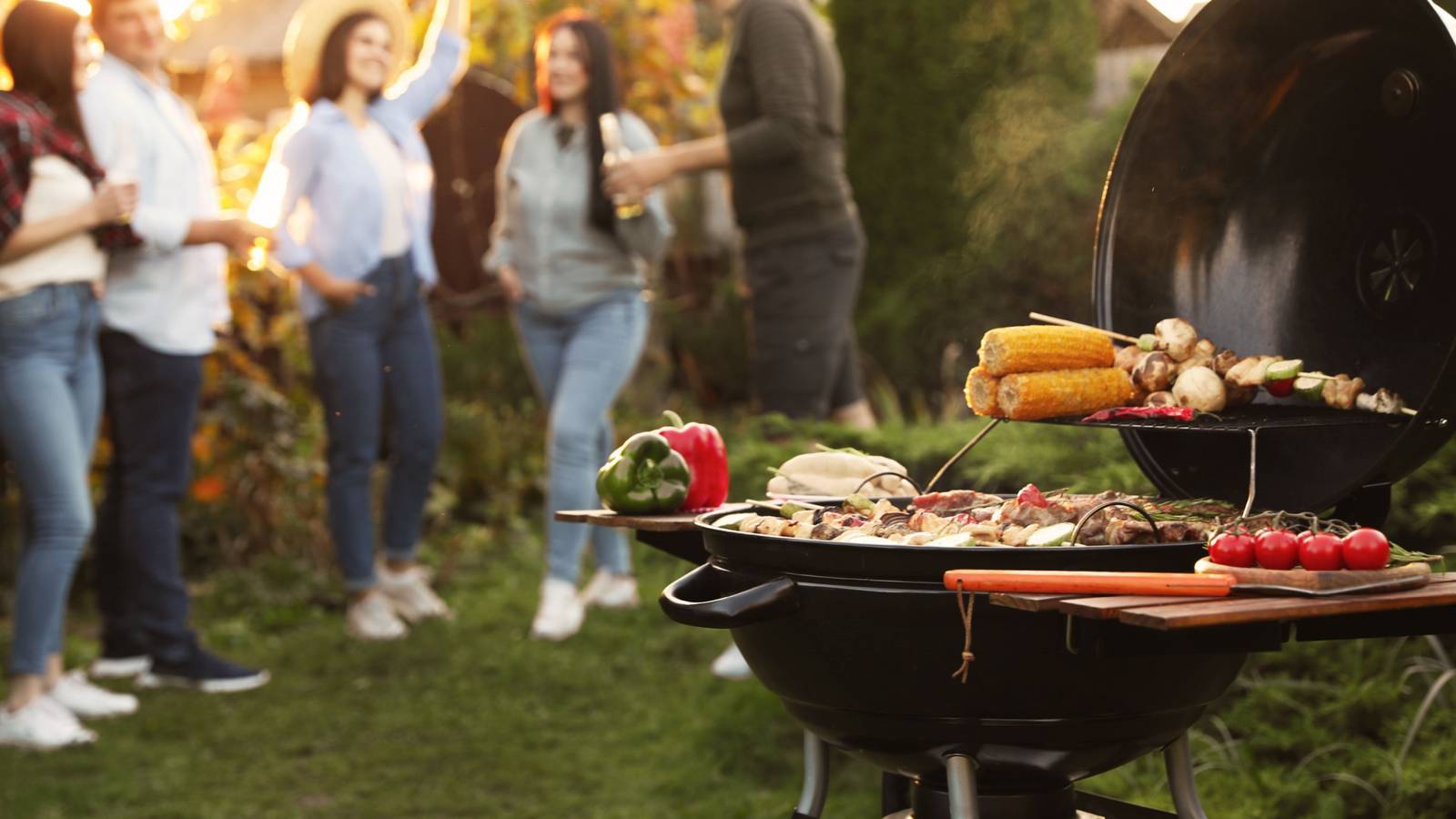 Creative Ways to Decorate Your Spring Garden Party in Style