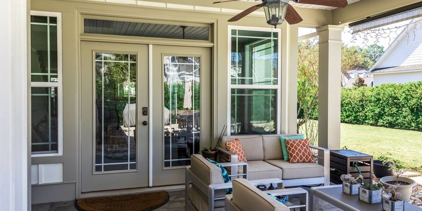 6 Quick Ways to Make Your Front Entrance Eye-Catching