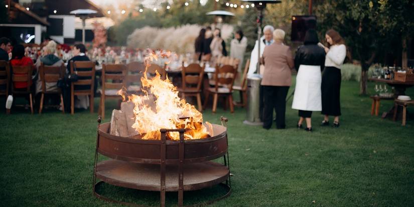 Host an Amazing Backyard Bonfire This Fall