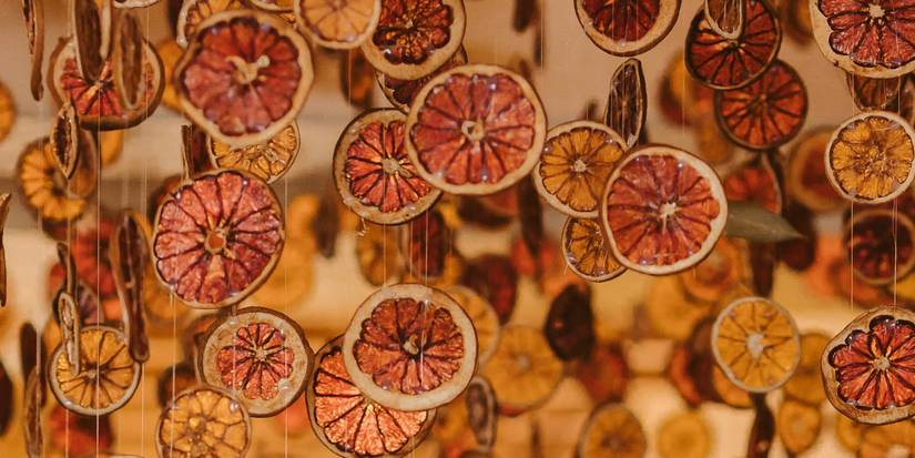 5 Dried Fruits to Add to Your Holiday Decor