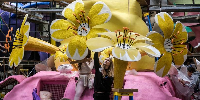 Explore the Magic of the Tournament of Roses Parade: A New Year Tradition