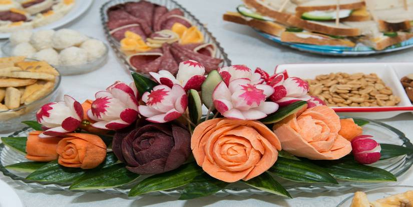 Embracing Radish Carving as a Christmas Tradition