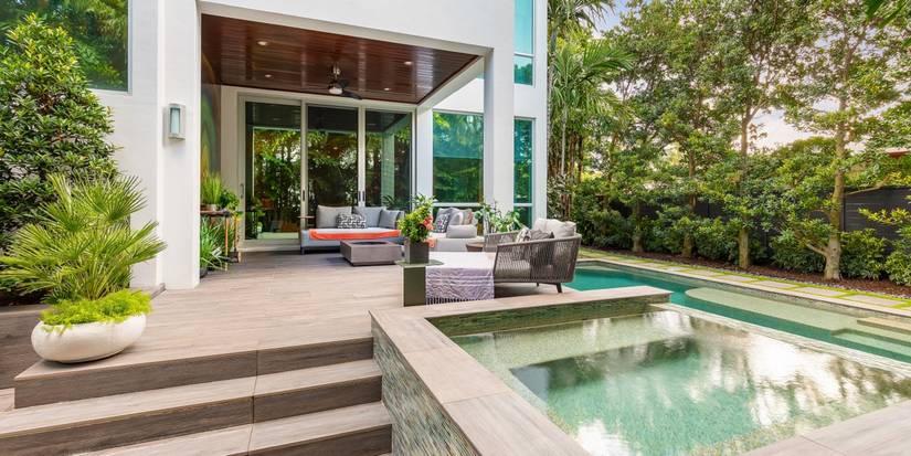 Smart Tips For Closing Your Backyard Pool Without Costly Mistakes