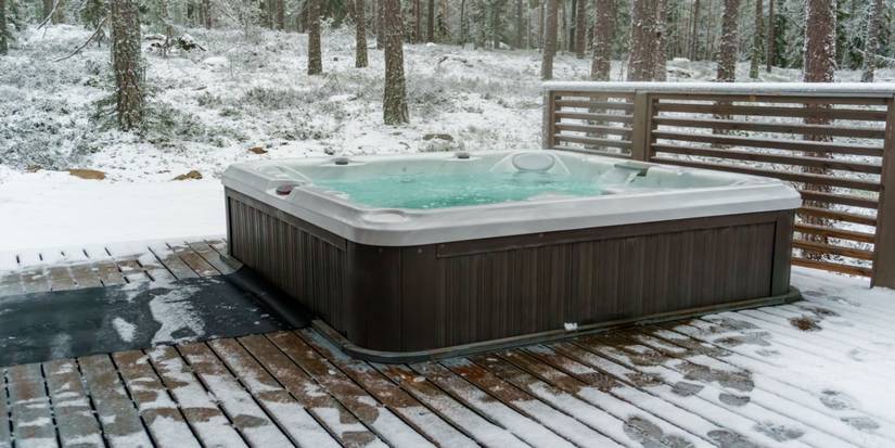 How to Keep Your Winter Hot Tub Warm and Cozy All Season