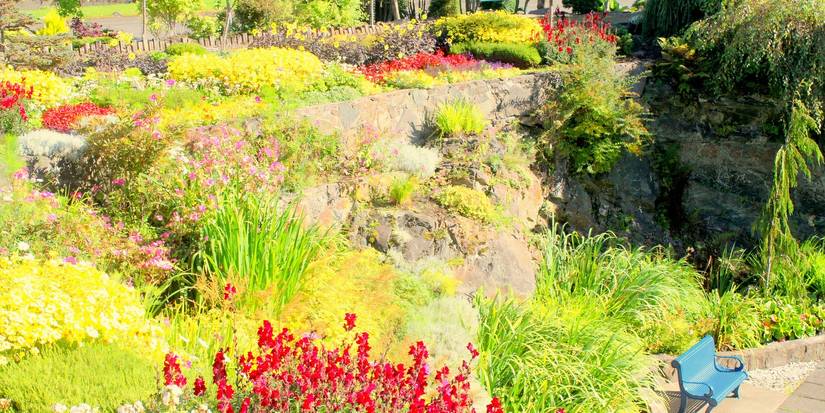 Sunken Garden Ideas: 5 Stunning Designs for a Unique Outdoor Space"