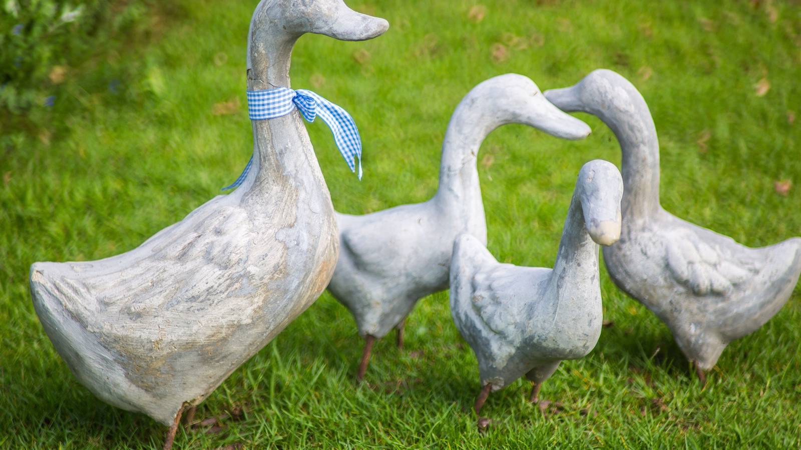 Transform Your Garden with a Custom DIY Garden Statue