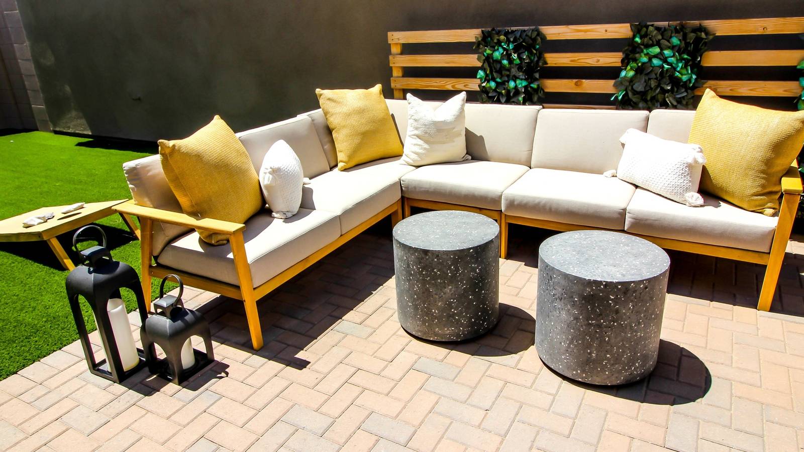 Outdoor Furniture Essentials: Create a Cozy and Stylish Backyard Escape
