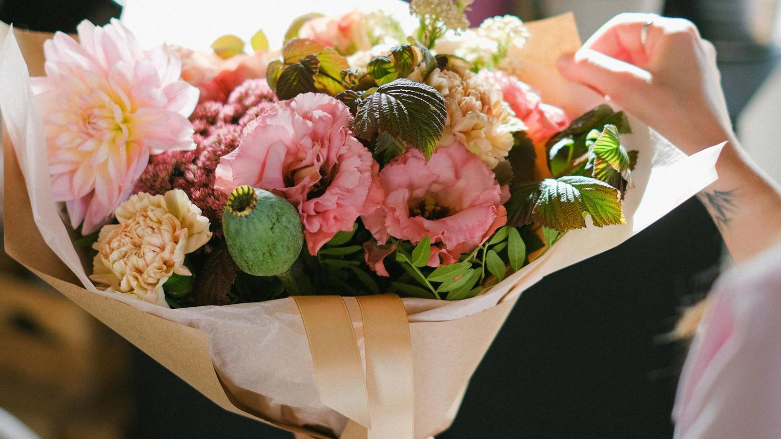 What Flower Bouquets Say: A Look at Victorian Flower Language