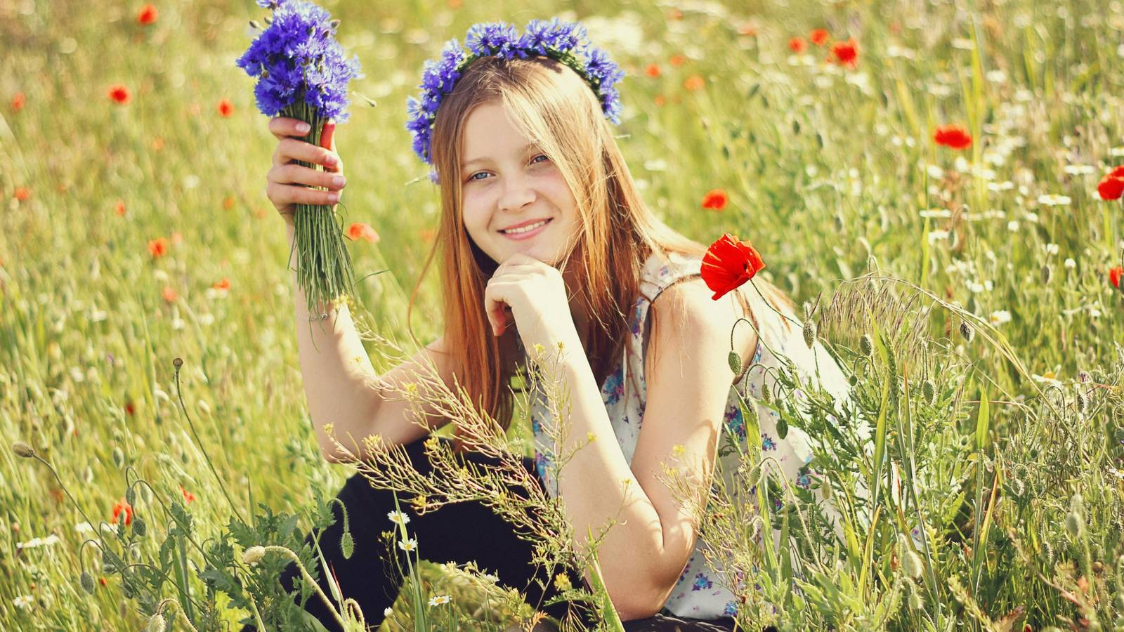 Wearable Seeds: How Clothes Can Grow Herbs and Microgreens