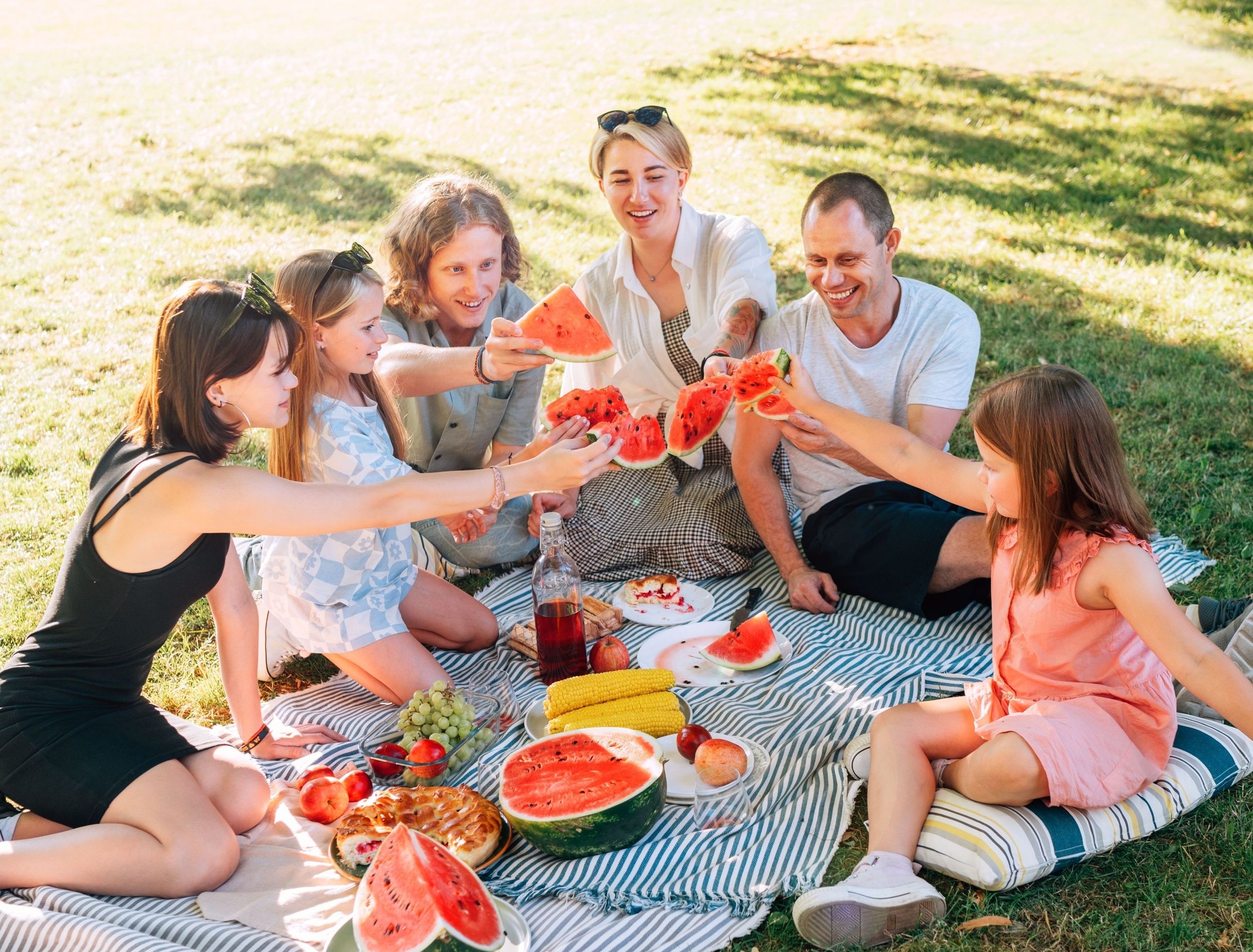 Perfect Backyard Picnic Spot: Design Tips for Outdoor Entertaining