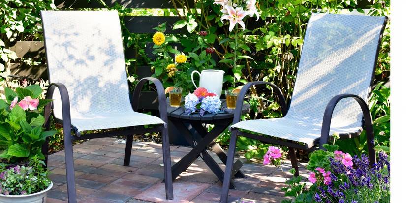 Backyard Design Ideas That Create the Illusion of More Space