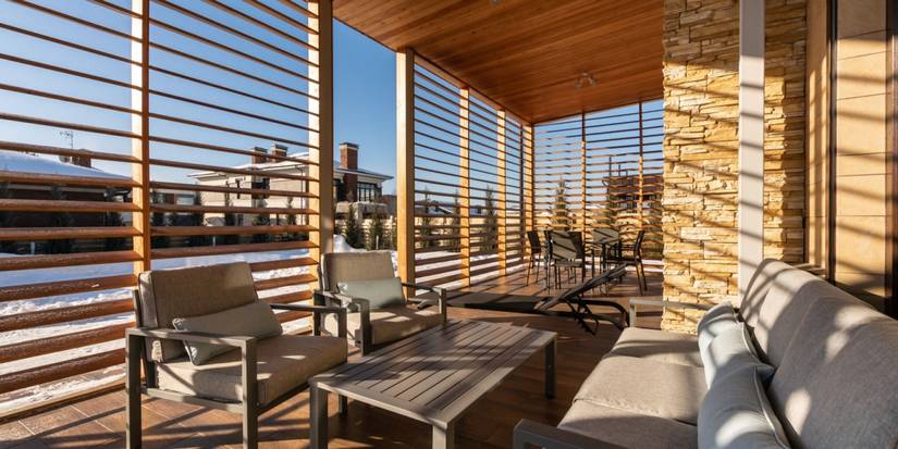 Creative Ways to Use Wood Slats in Modern Landscaping Design