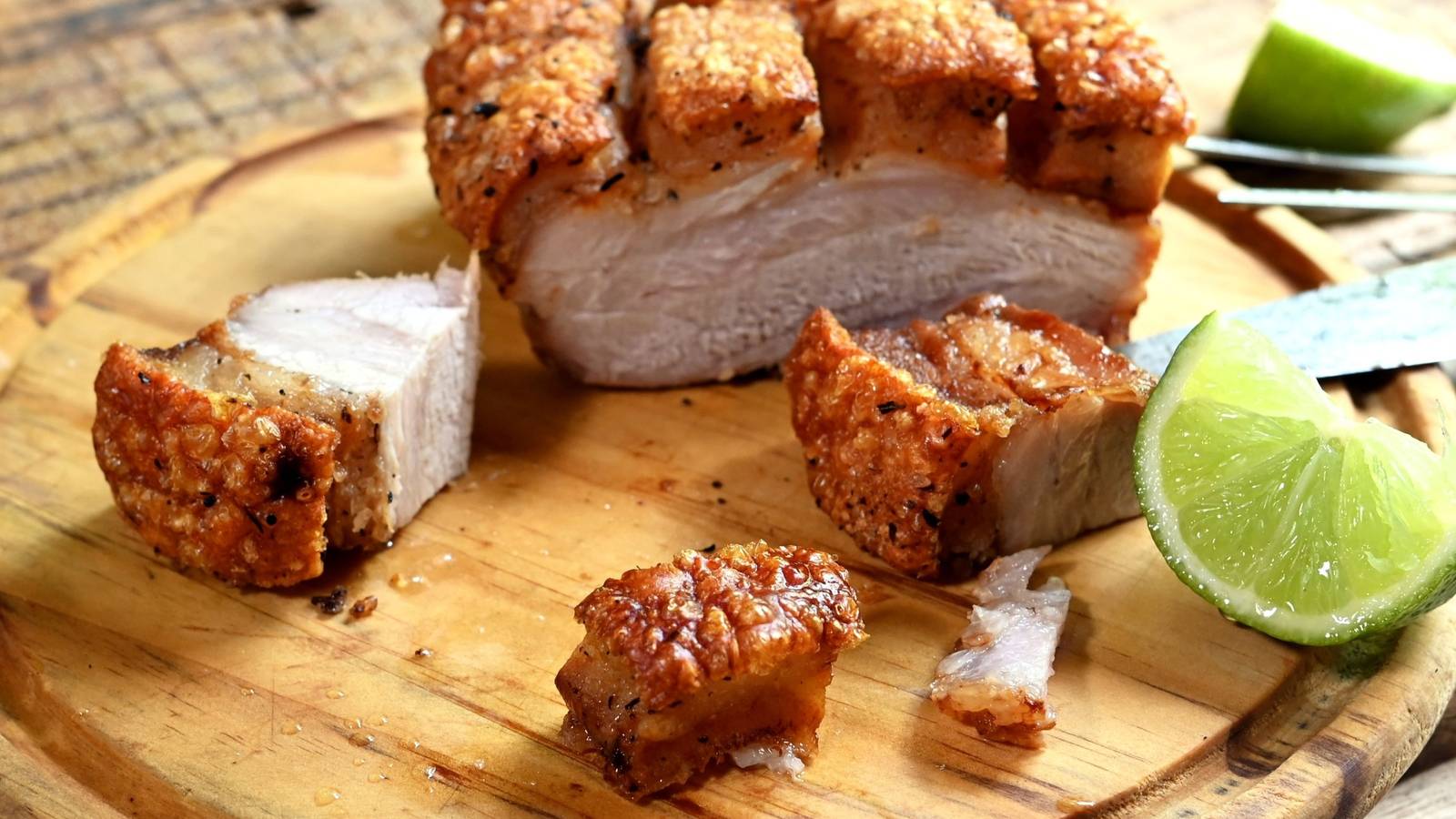 Make Perfect Pork Skin Snacks on the BBQ Grill Every Time
