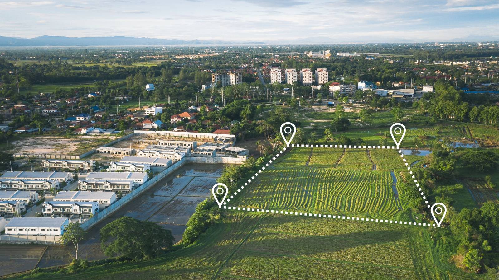Where Does a Backyard Really Start? Legal vs. Visual Boundaries