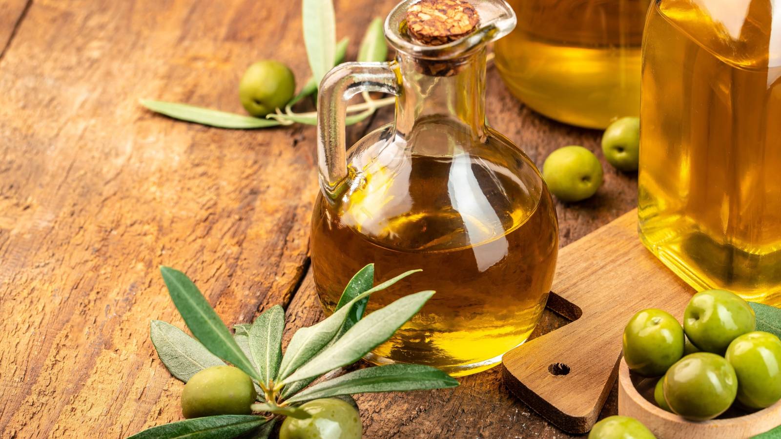 Learn to Make Olive Oil: Harvesting, Pressing, and Storing Tips
