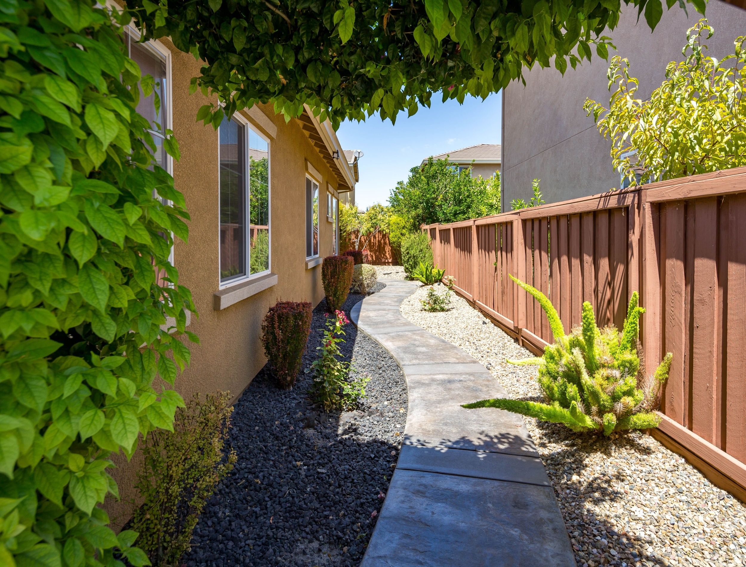 The Lawn Flamingo: A Timless Piece of Yard and Garden Decor