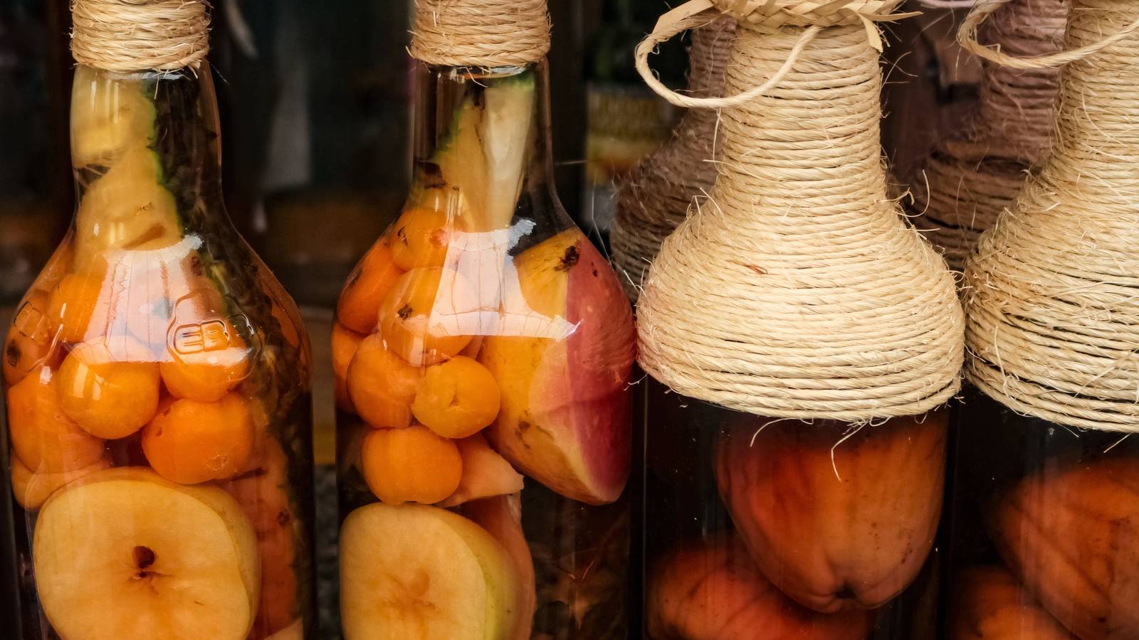 How to Make Brandied Fruit: A Timeless Preservation Technique