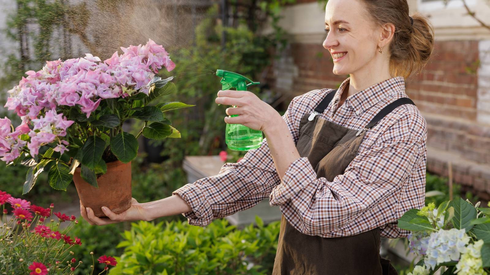 Lemon Juice Garden Hacks: Natural Fertilizer, Pest Control, and More