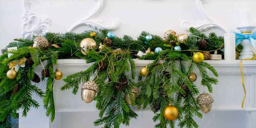 5 Chic Winter Mantle Garland Ideas to Extend Your Holiday Style