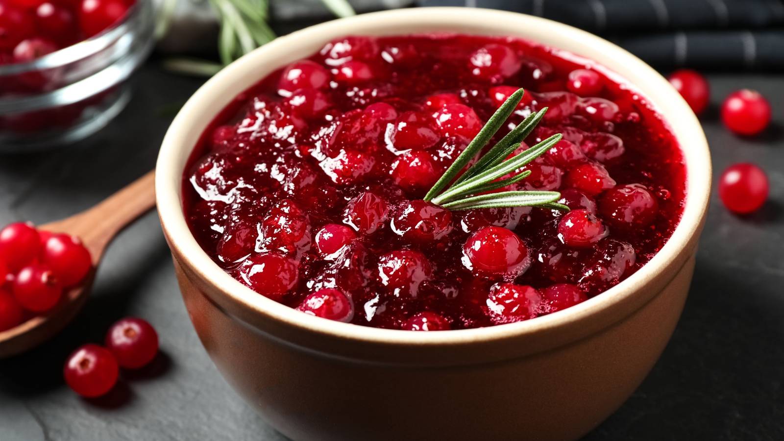 Mastering Homemade Cranberry Sauce: A Simple, Additive-Free Recipe
