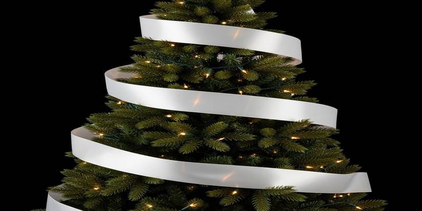 Silver Christmas Tree Styling: Texture, Light, and Timeless Holiday Drama