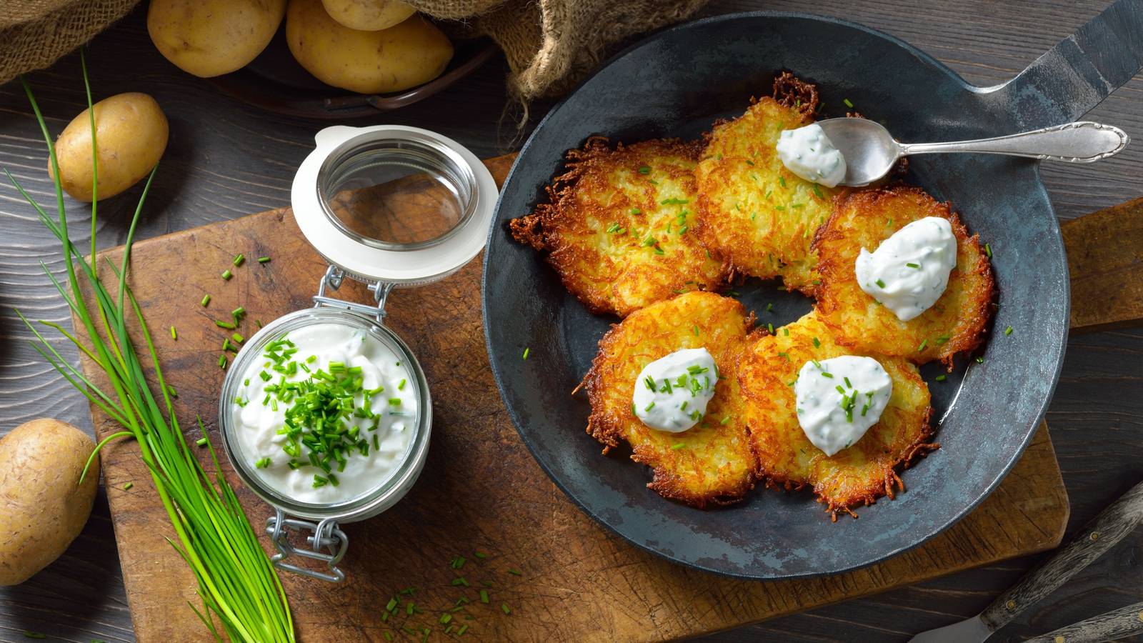 Crispy Hanukkah Vegetable Latkes Recipe for Holiday Celebrations