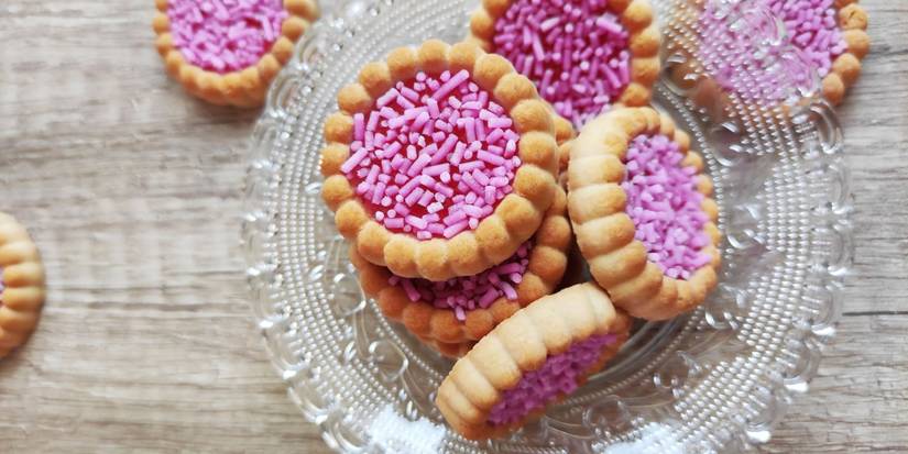 Smart Swaps That Make Christmas Desserts Lighter and More Memorable