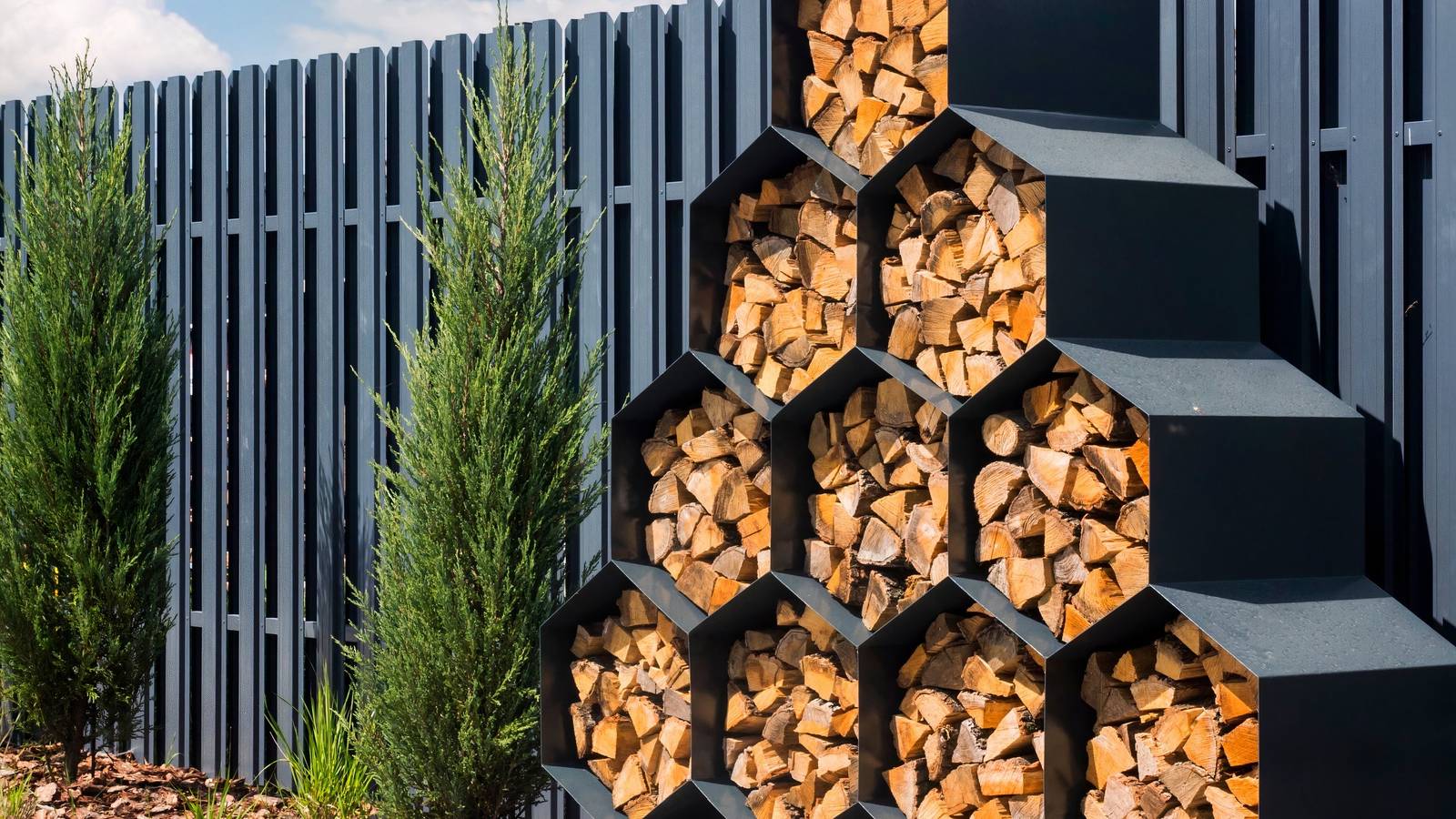 8 Multifunctional Fence Additions for Smarter Outdoor Spaces